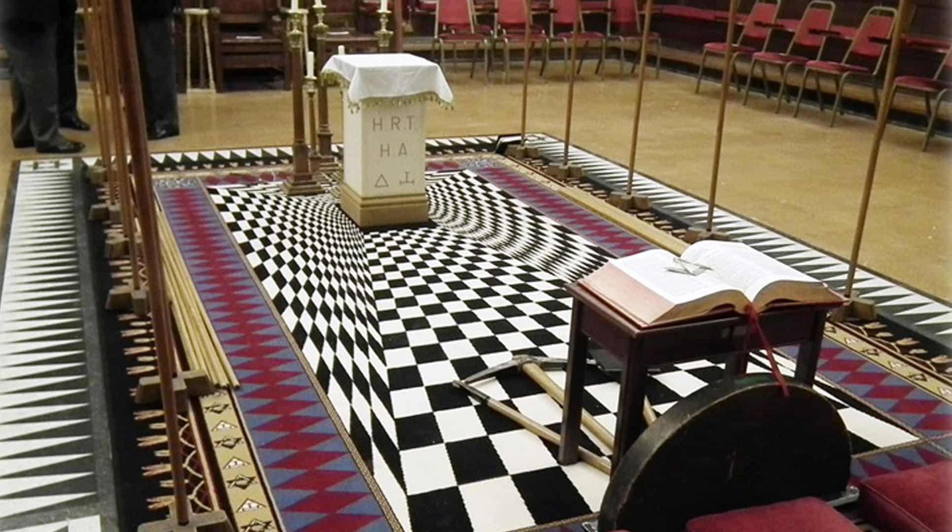 royalarch-chapterroom_mini | The Provincial Grand Lodge of East ...